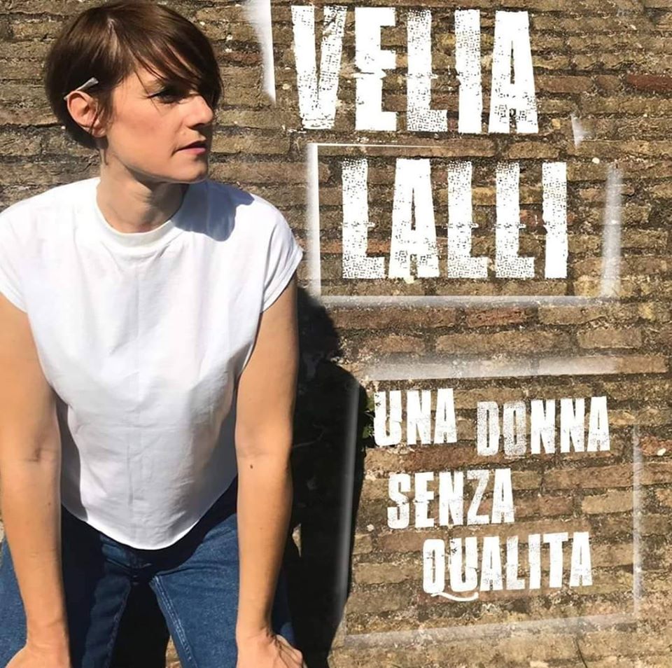 La “vecchia zia” della stand-up comedy italiana allo Spazio Nadir - Vipiù