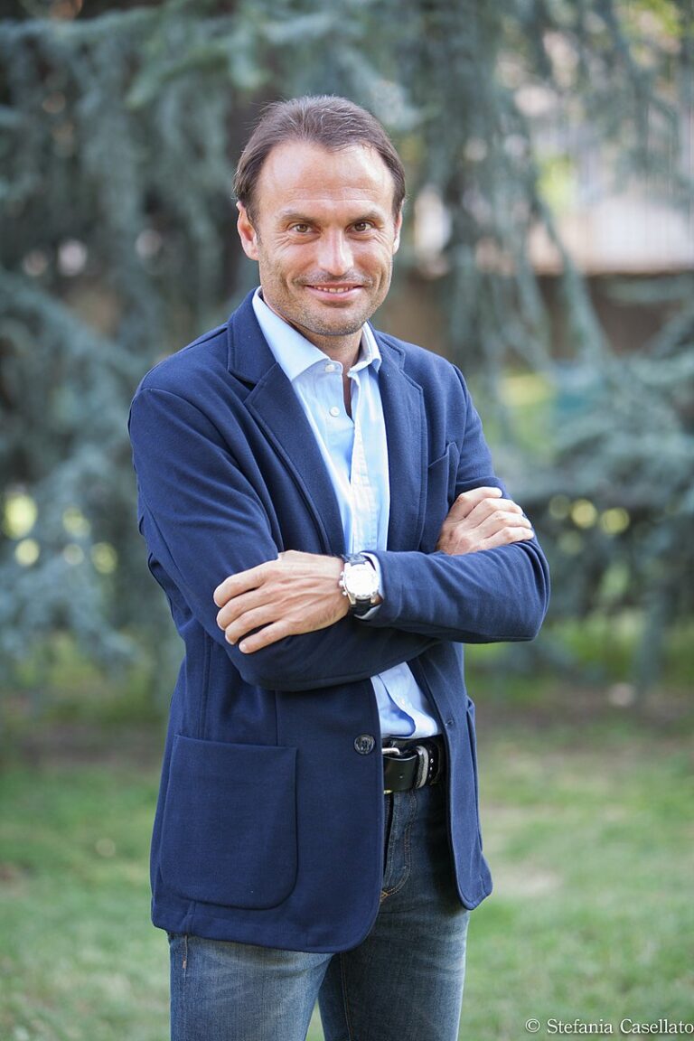 “I gabbiani e la rondine. La via lucis di Papa Francesco”, in edicola l ...