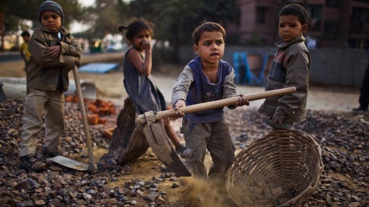 Lavoro minorile e Covid-19, Save the Children: sfruttamento lavoro minorile Lavoro minorile e Covid-19, Save the Children: sfruttamento lavoro minorile