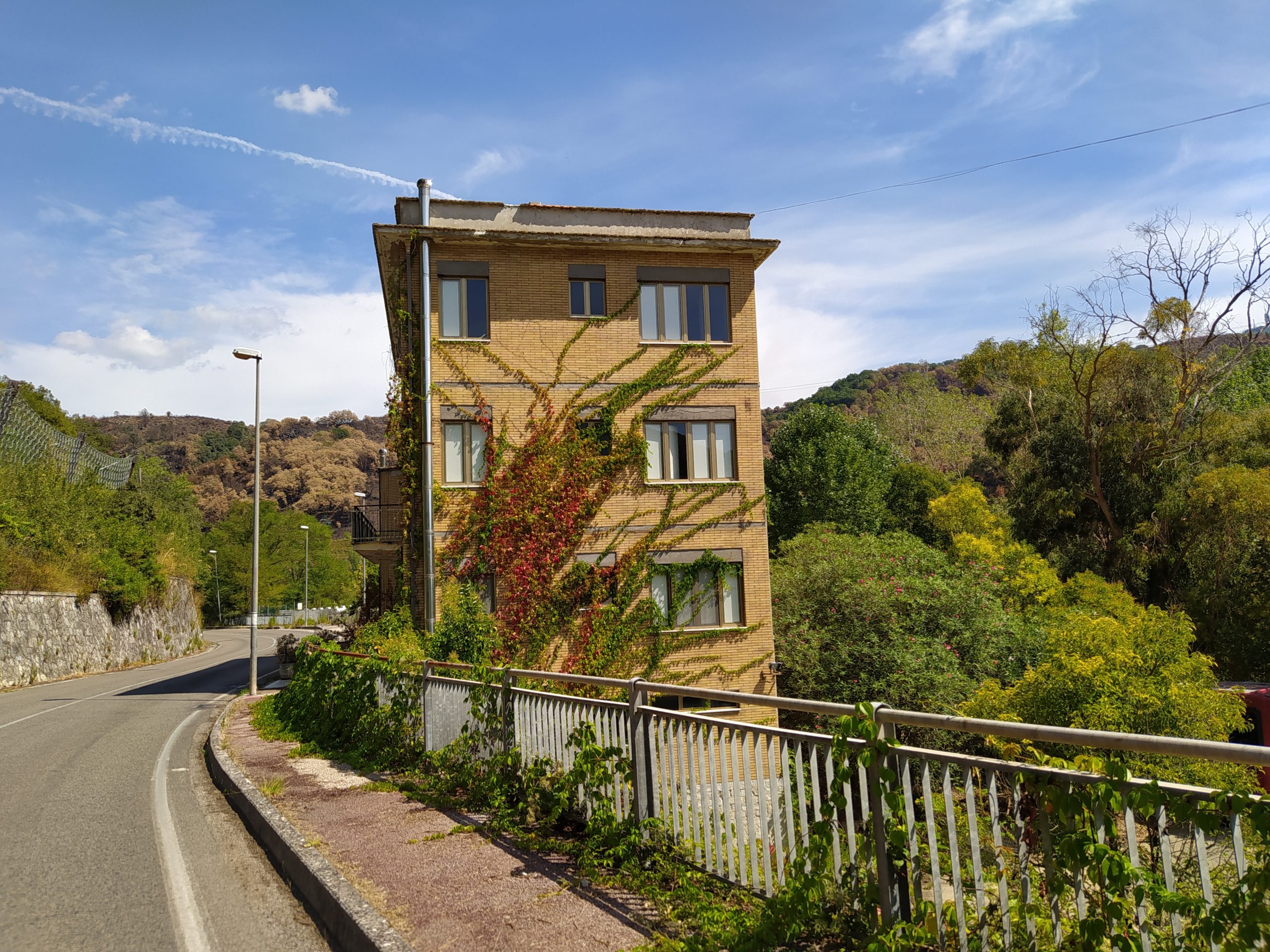Suio, terme di acqua calda naturale solforosa antichi romani di Minturnae