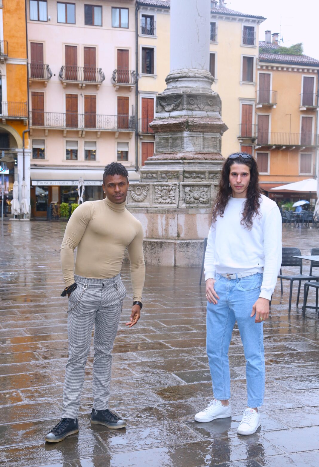 Calendario Wild Boys: vicentini David (Brasile) e Lorenzo (Isola)