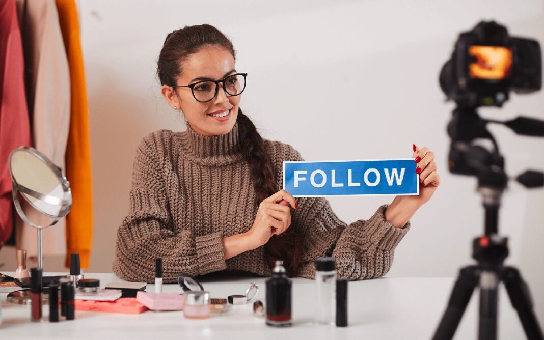 Influencer, Il Sole 24 Ore: "I brand virano sui creator di nicchia"