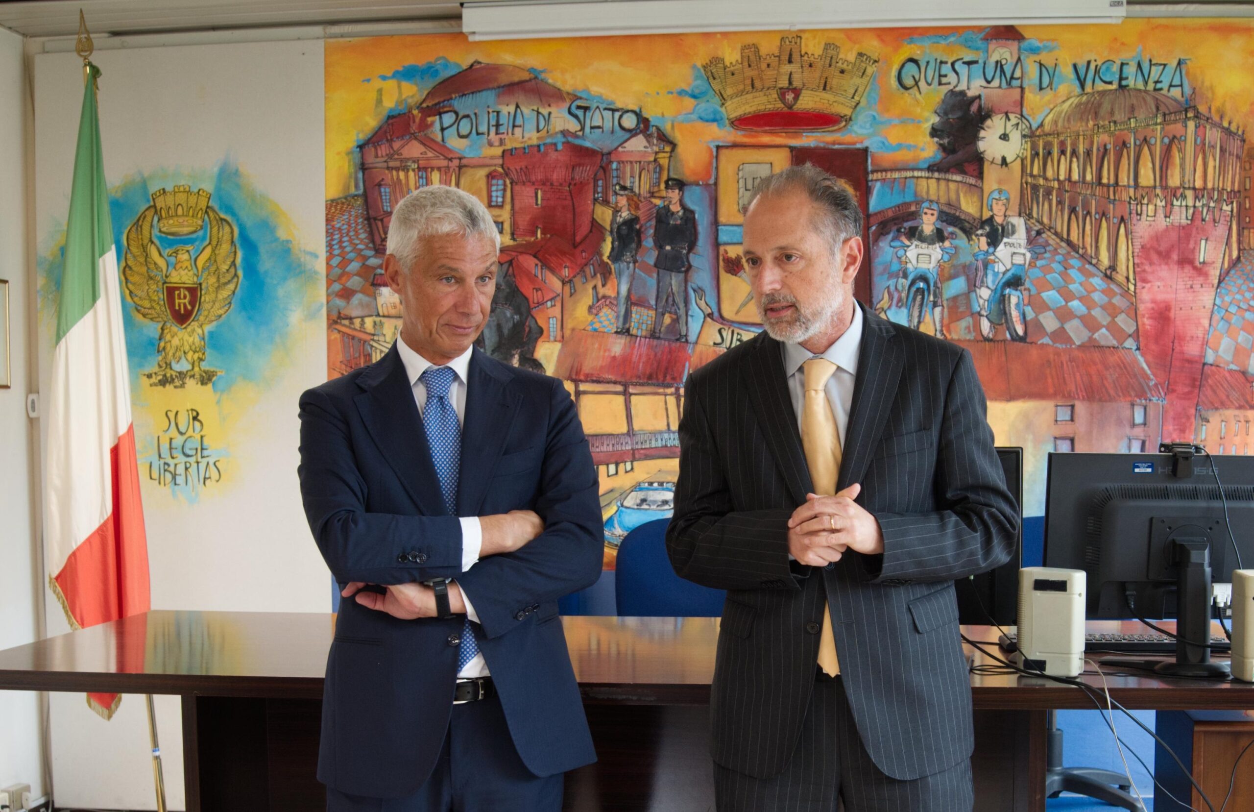 Polizia di Stato di Vicenza: falso allarme bomba e visita Rizzi - Vipiù